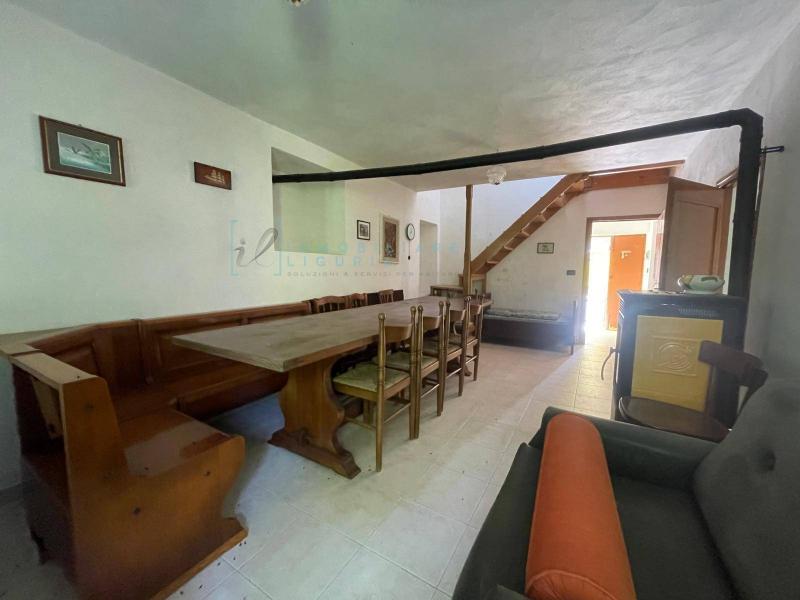 rustico-casale-corte in Vendita a Imperia